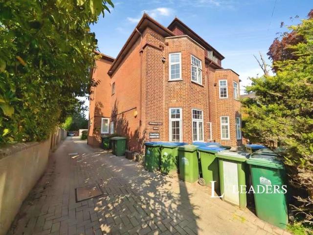 1 Bedroom Flat