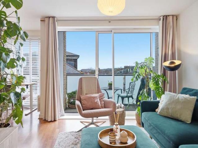 1 Bedroom Flat