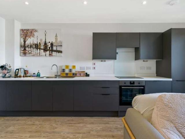 1 Bedroom Flat
