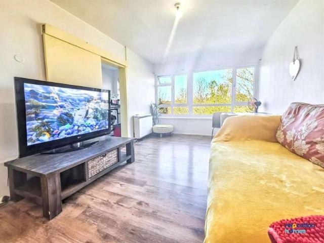 1 Bedroom Flat