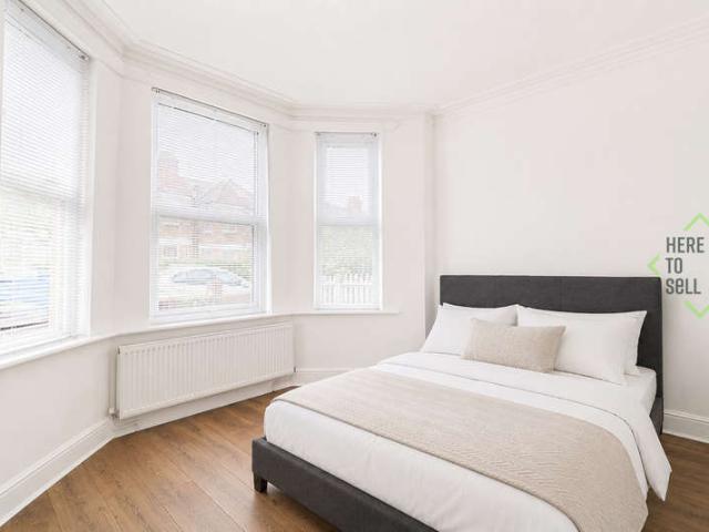 1 Bedroom Flat
