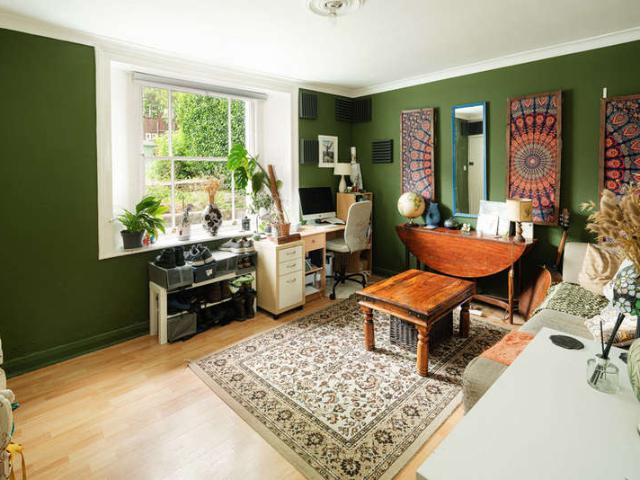 1 Bedroom Flat