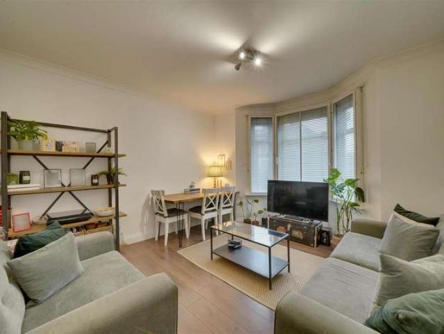 1 Bedroom Flat