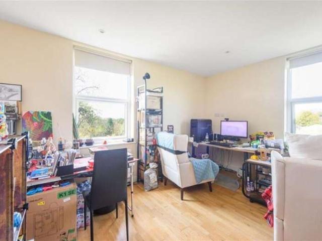 1 Bedroom Flat