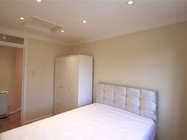 1 Bedroom Flat