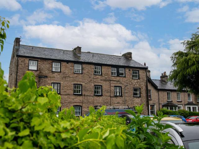 1 Bedroom Flat