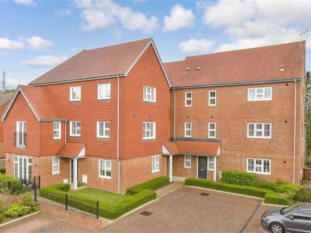 1 Bedroom Flat