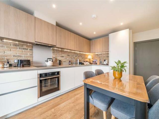 1 Bedroom Flat
