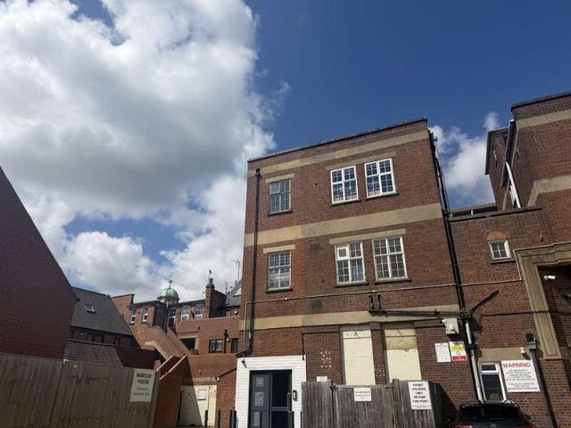 1 Bedroom Flat