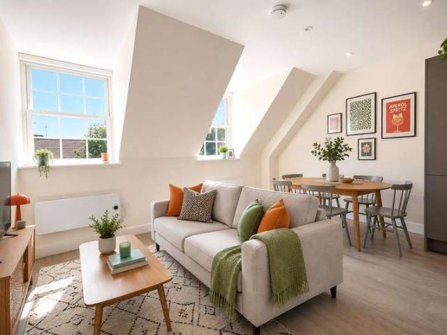 1 Bedroom Flat