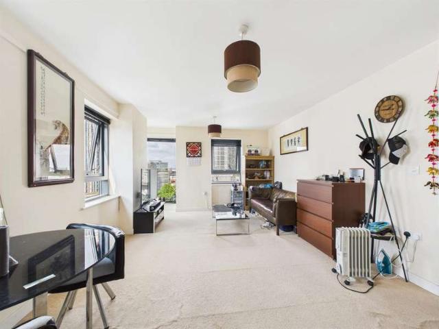 1 Bedroom Flat