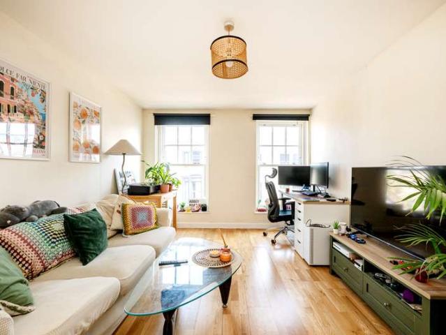 1 Bedroom Flat