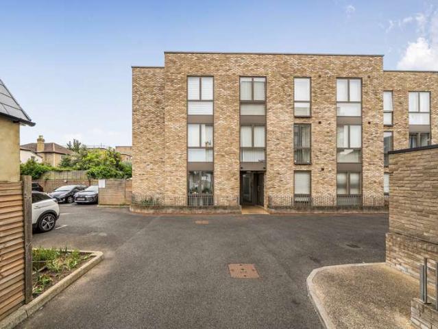1 Bedroom Flat