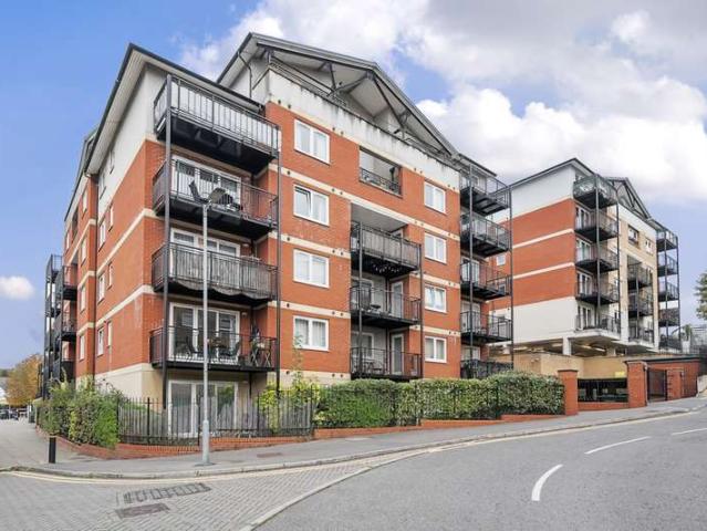 1 Bedroom Flat