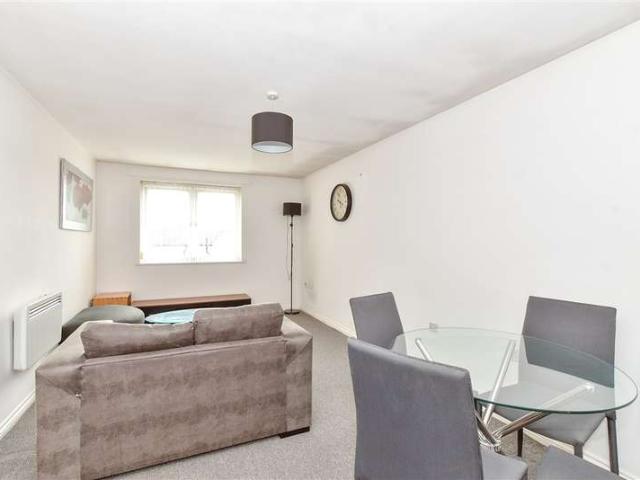 1 Bedroom Flat