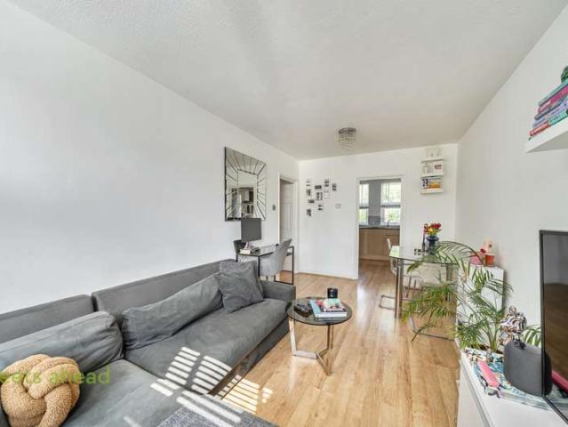 1 Bedroom Flat
