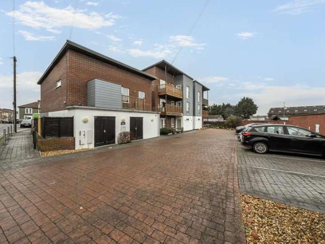 1 Bedroom Flat
