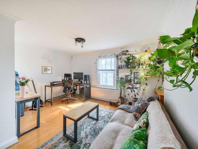 1 Bedroom Flat