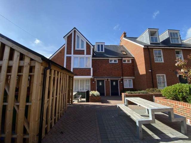1 Bedroom Flat