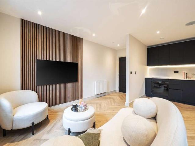 1 Bedroom Flat