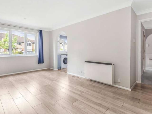1 Bedroom Flat