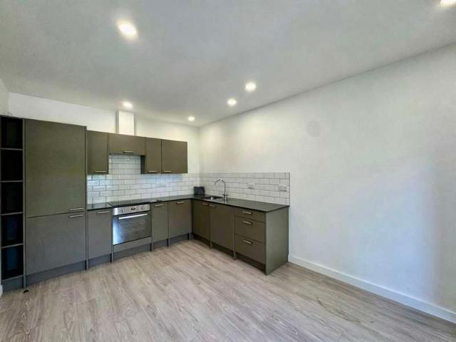1 Bedroom Flat
