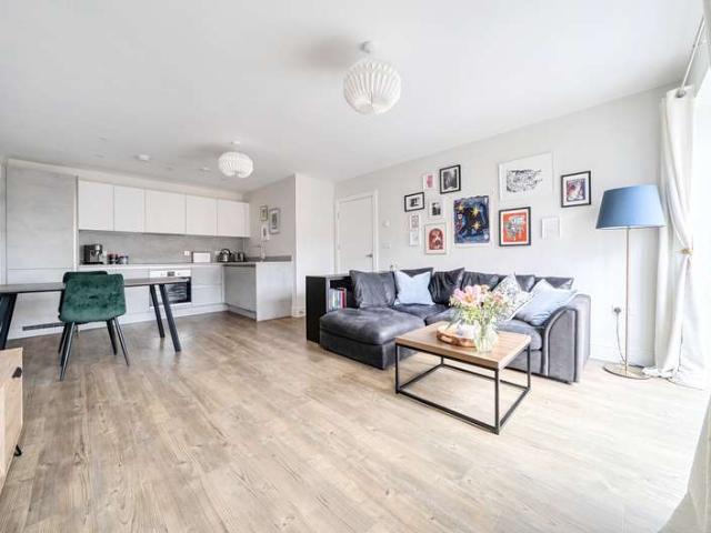 1 Bedroom Flat