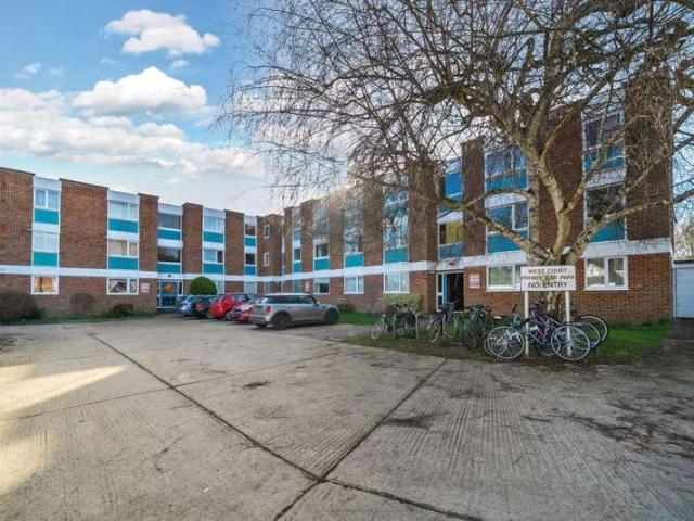 1 Bedroom Flat
