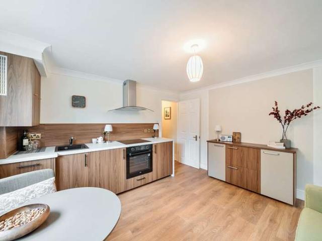 1 Bedroom Flat