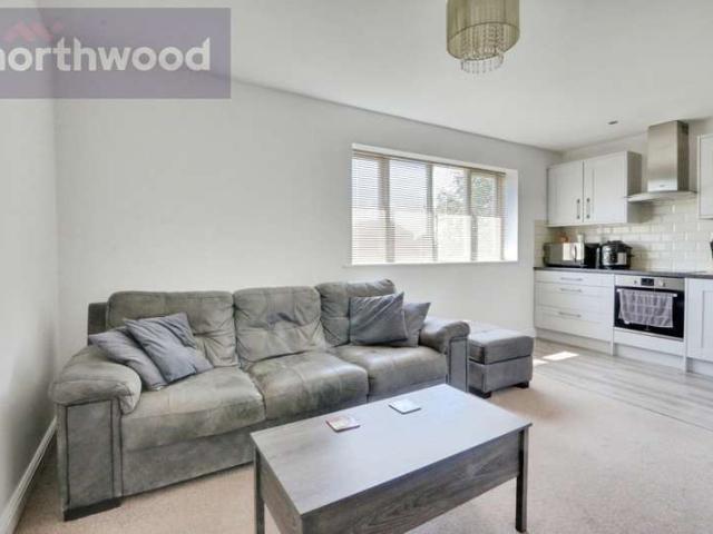 1 Bedroom Flat