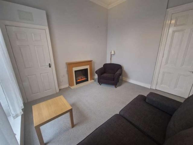 1 Bedroom Flat