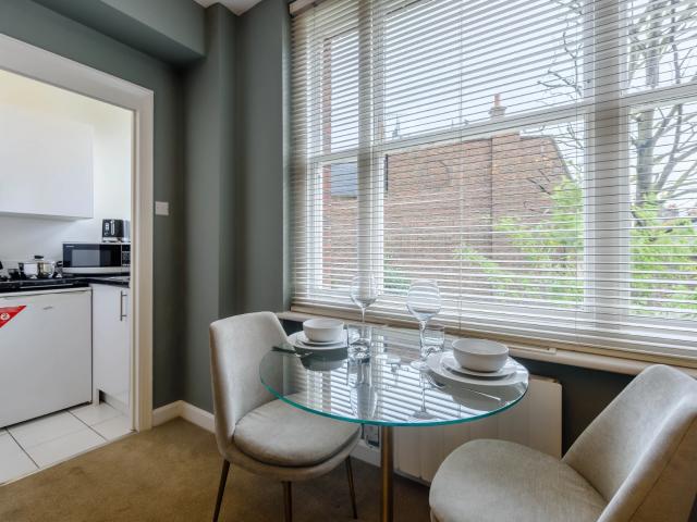 1 Bedroom Flat