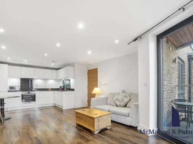 1 Bedroom Flat