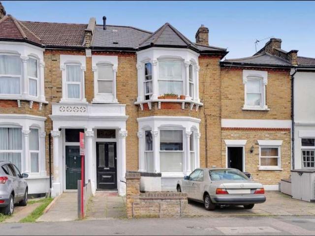 1 Bedroom Flat