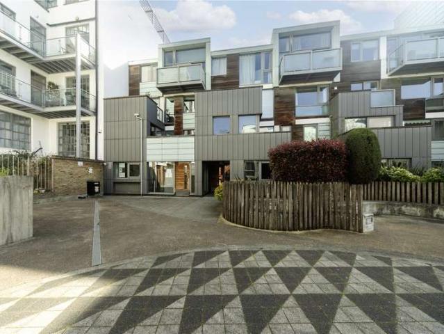 1 Bedroom Flat
