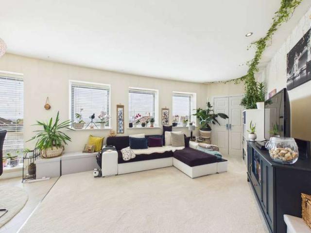 1 Bedroom Flat
