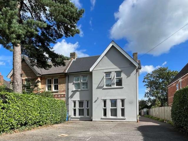 1 Bedroom Flat