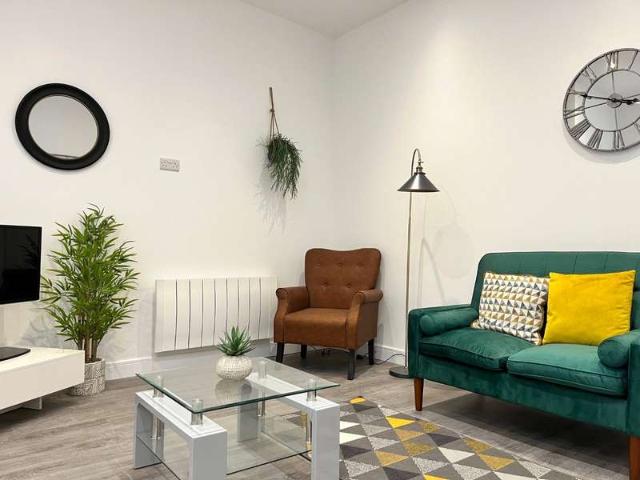 1 Bedroom Flat