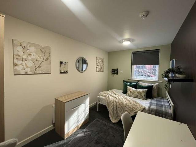 1 Bedroom Flat