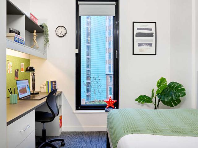 1 Bedroom Flat