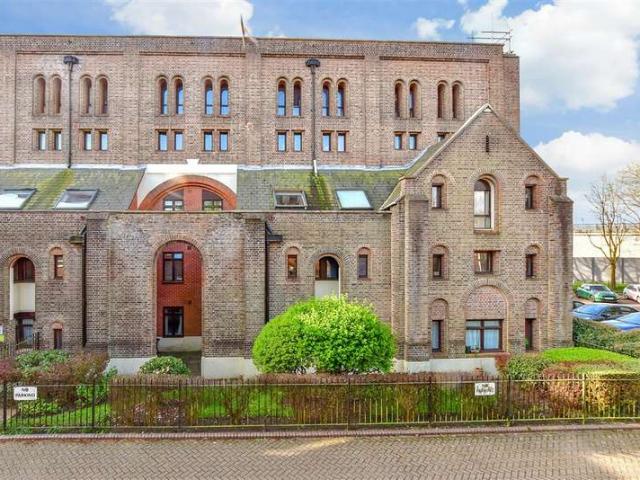 1 Bedroom Flat
