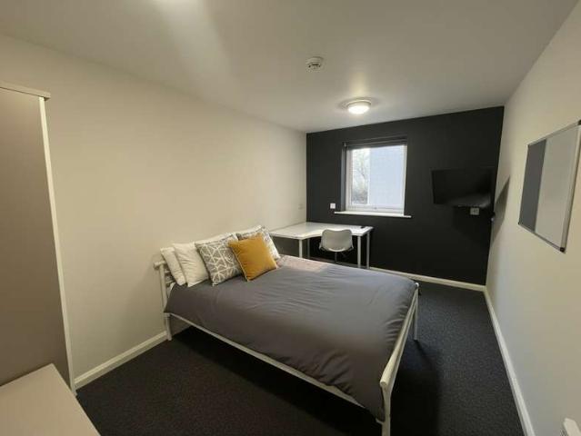 1 Bedroom Flat