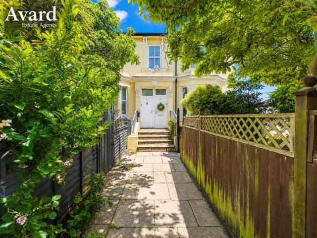 1 Bedroom Flat