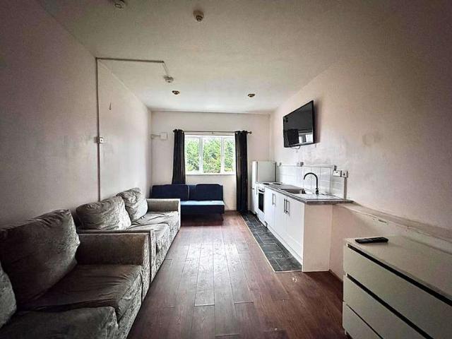 1 Bedroom Flat