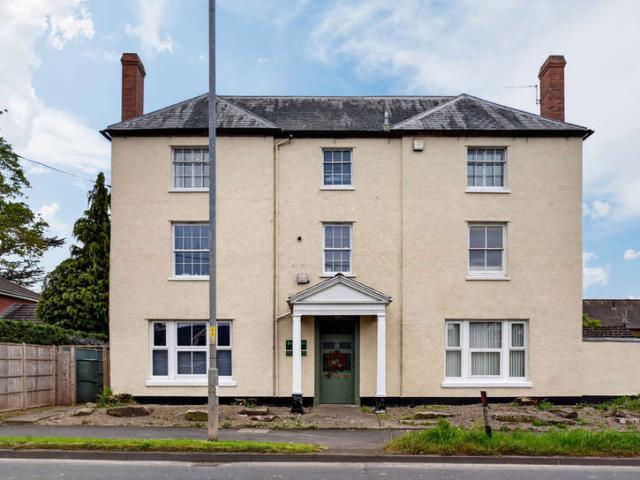1 Bedroom Flat