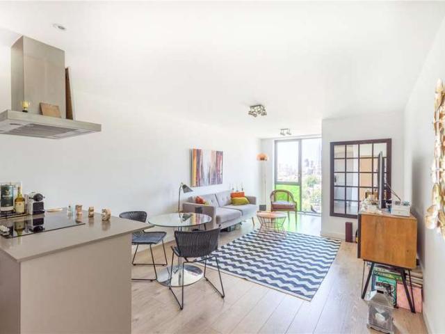 1 Bedroom Flat