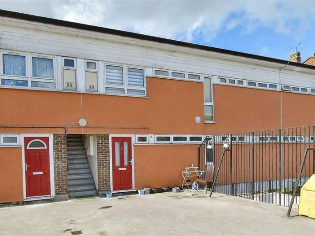 1 Bedroom Flat