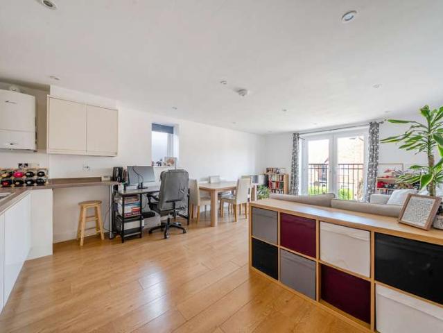 1 Bedroom Flat
