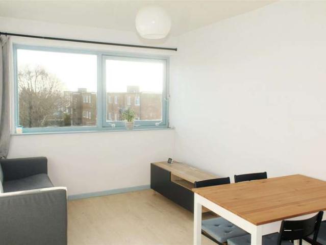 1 Bedroom Flat