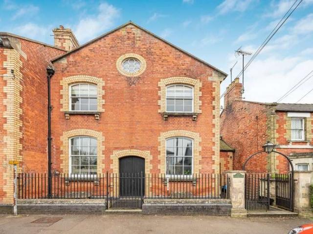 1 Bedroom Flat